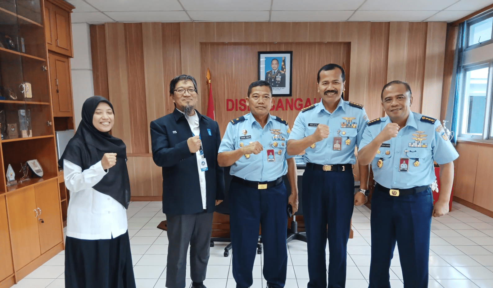 ITS builds cooperation with the TNI Research and Development Service (Dislitbang). - Pusat Studi ...