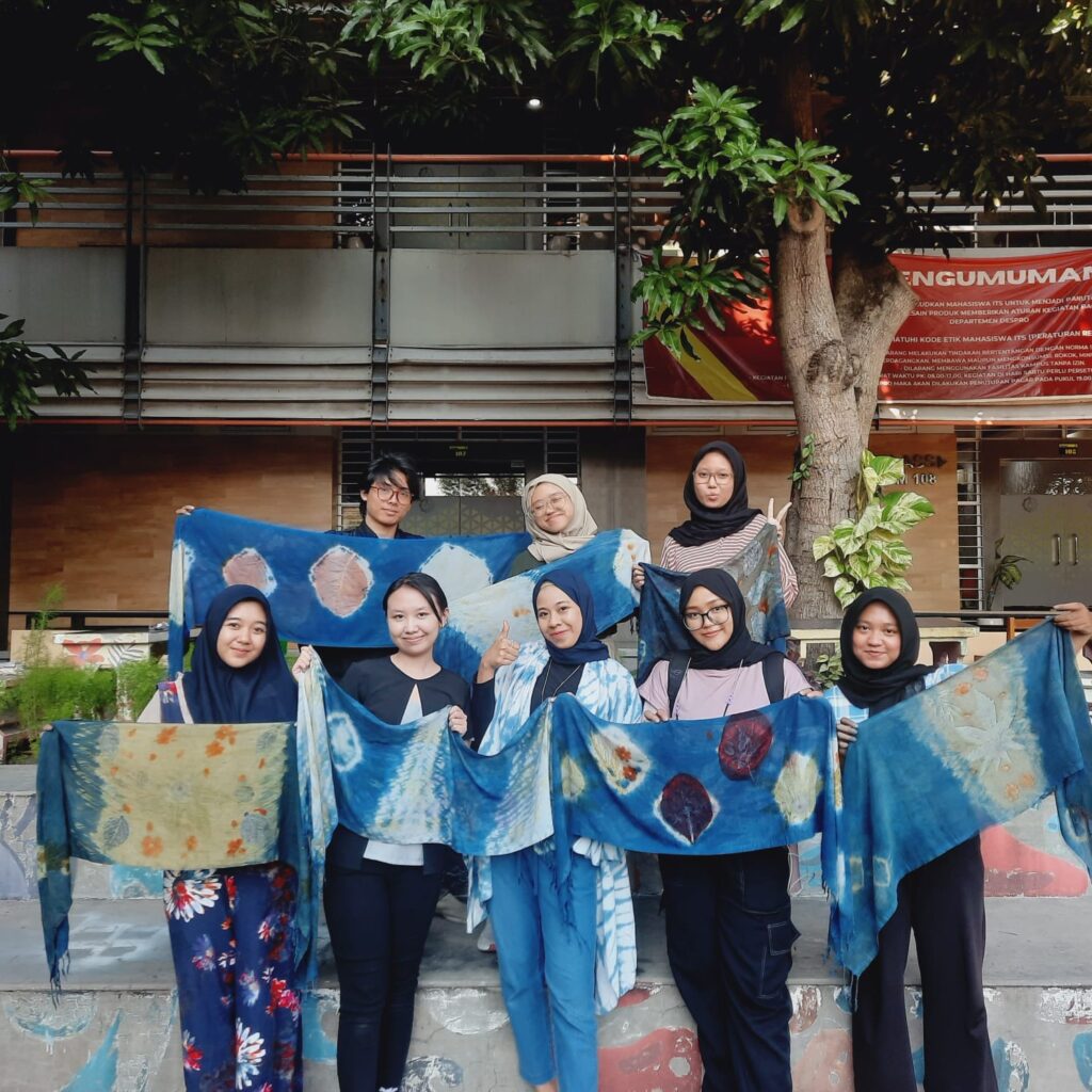 Workshop Botanicalprint The Cloudy & Indigo - Departemen Desain Produk Industri