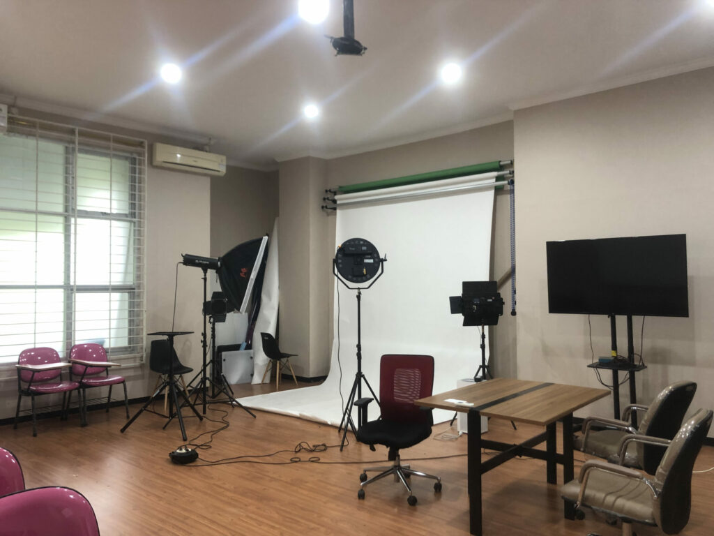 Photography Studio - Desain Komunikasi Visual