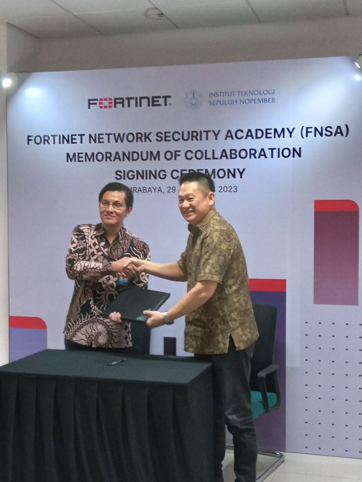 Signing of Cooperation between ITS and Fortinet for Cyber Security - DPTSI