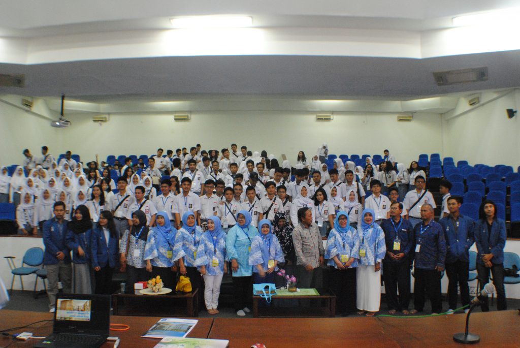 Visit SMAN 3 Bogor - Departemen Teknologi Informasi