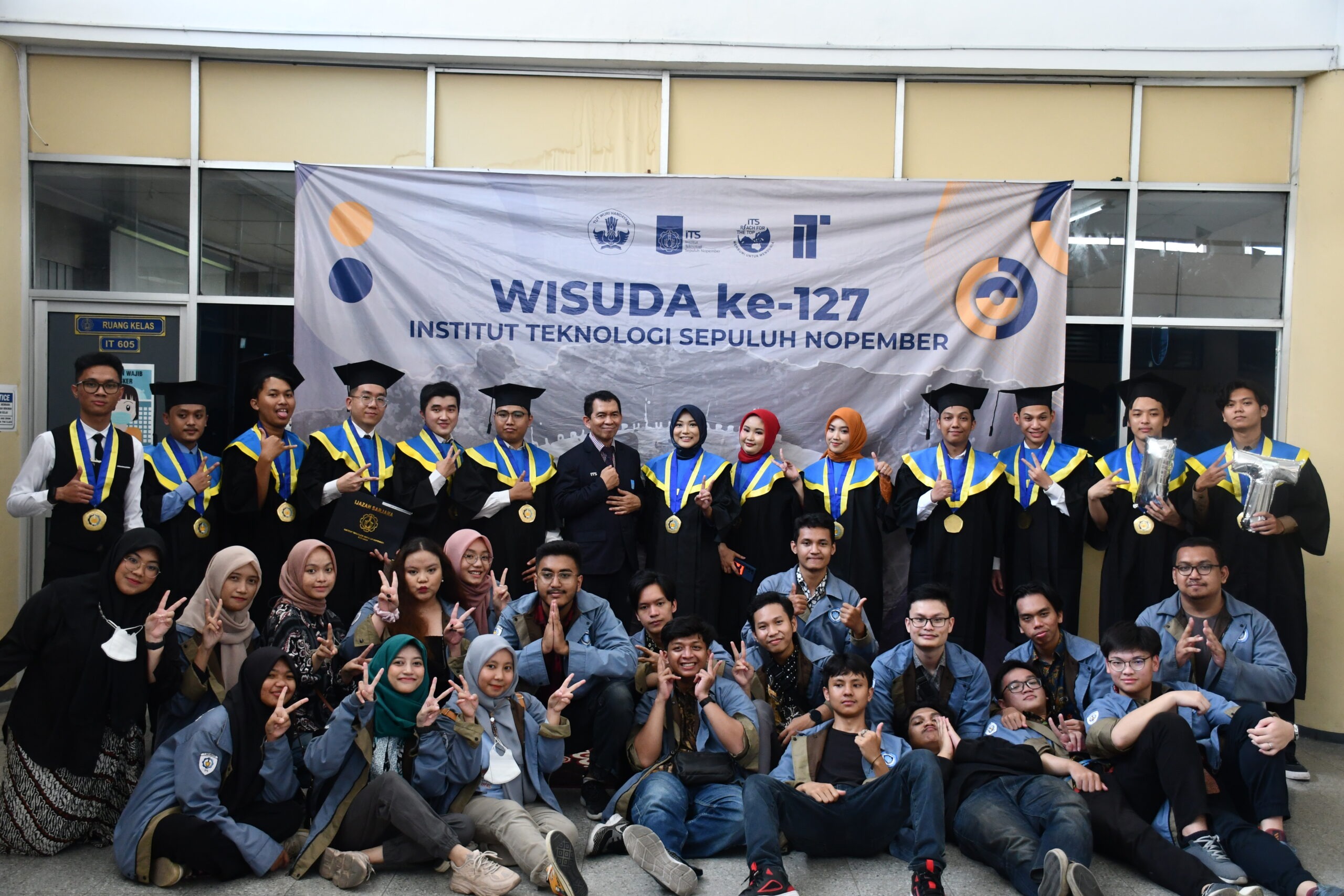 ITS Information Technology Department Graduation Procession, 127th ...