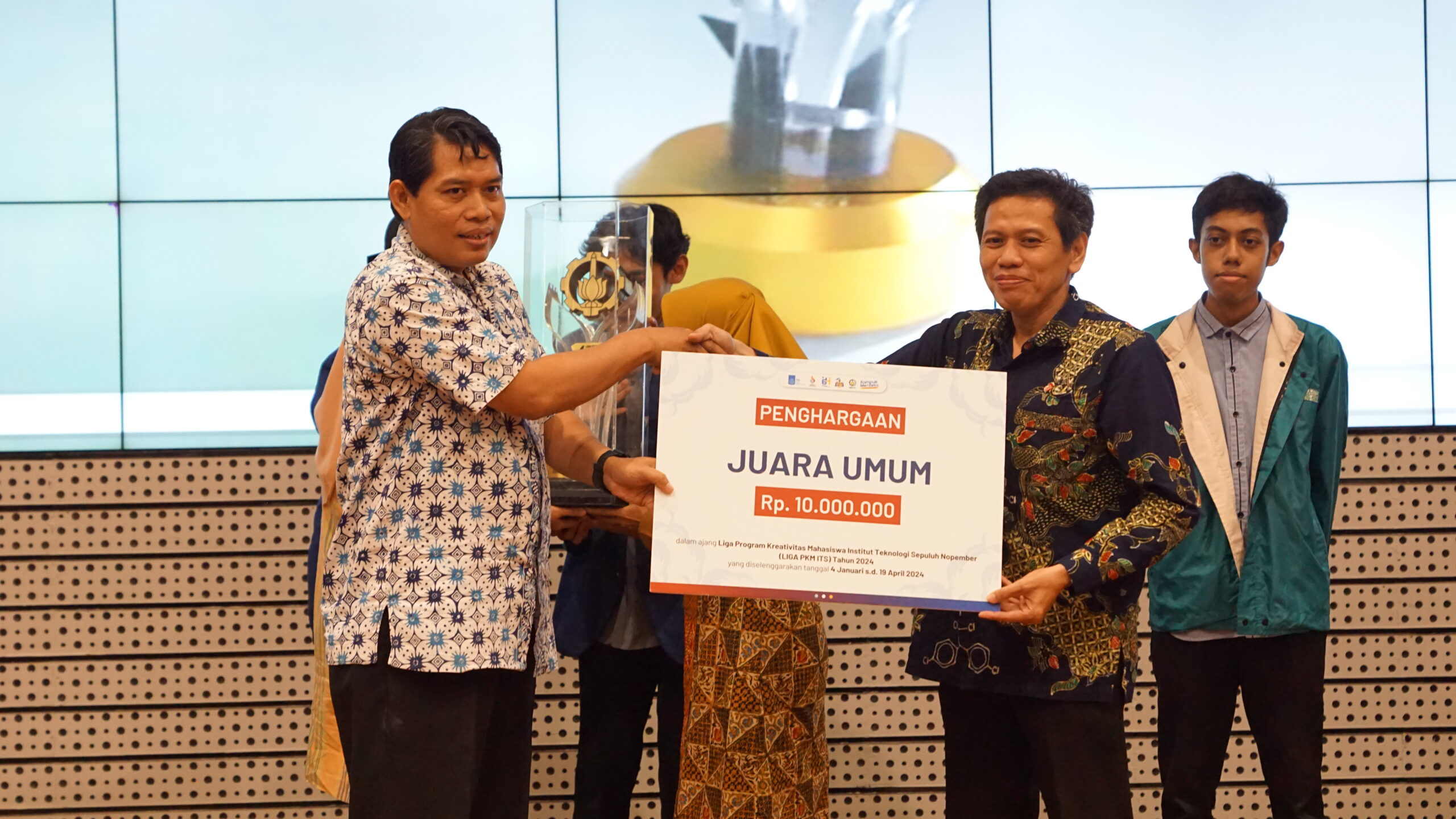 DEPARTEMEN KIMIA JUARA UMUM LIGA PKM ITS TAHUN 2024 - Departemen Kimia ITS