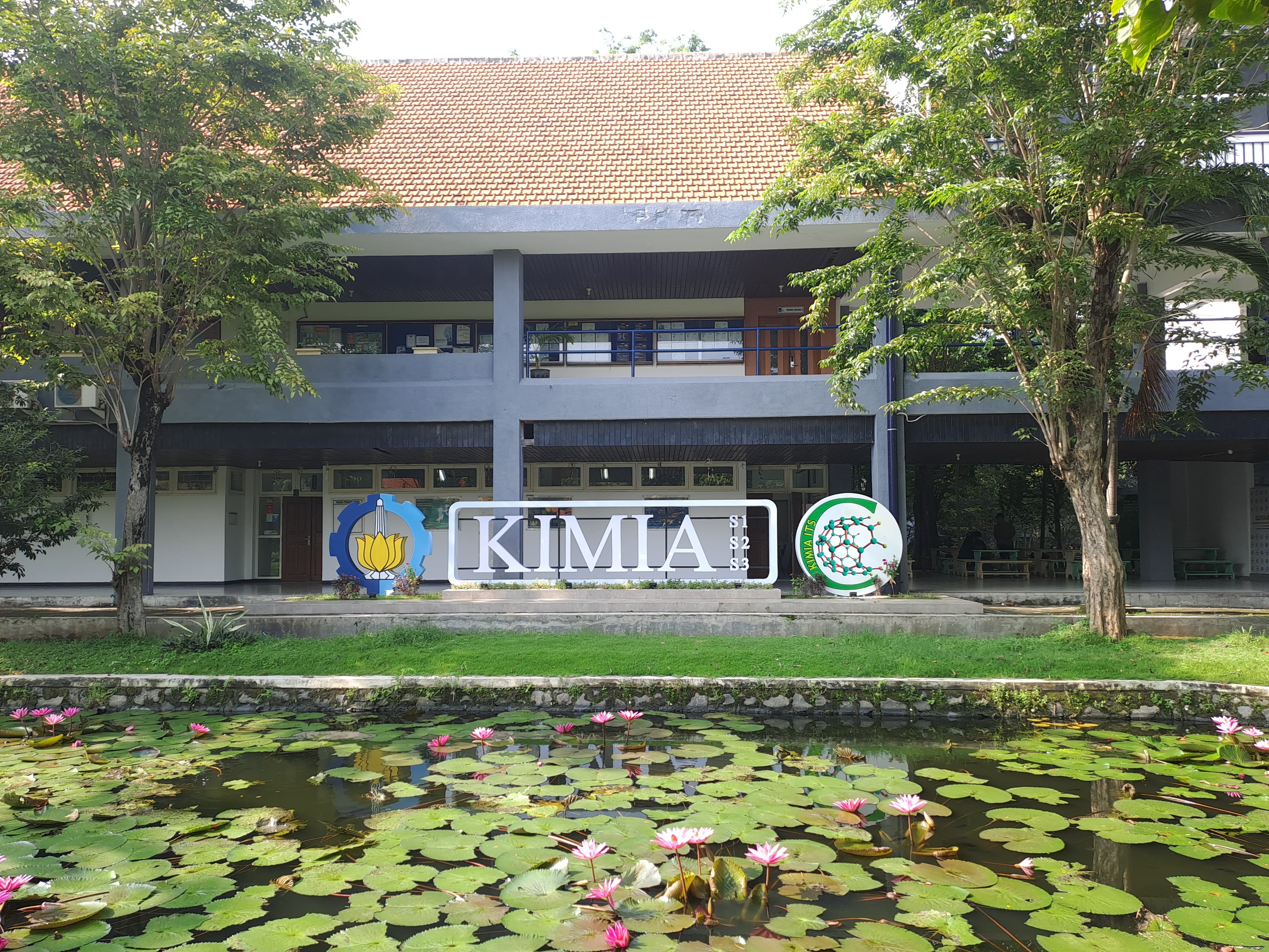 Daftar Adjunct Professor - Departemen Kimia ITS