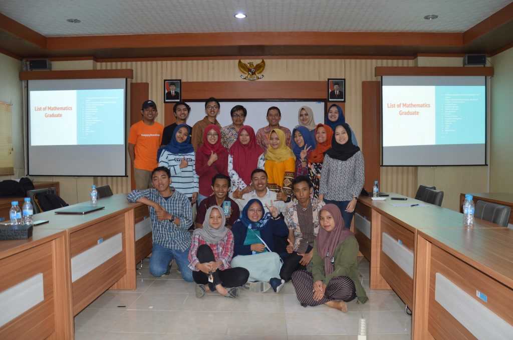 Mathematics Graduate in World of Work - Departemen Matematika ...