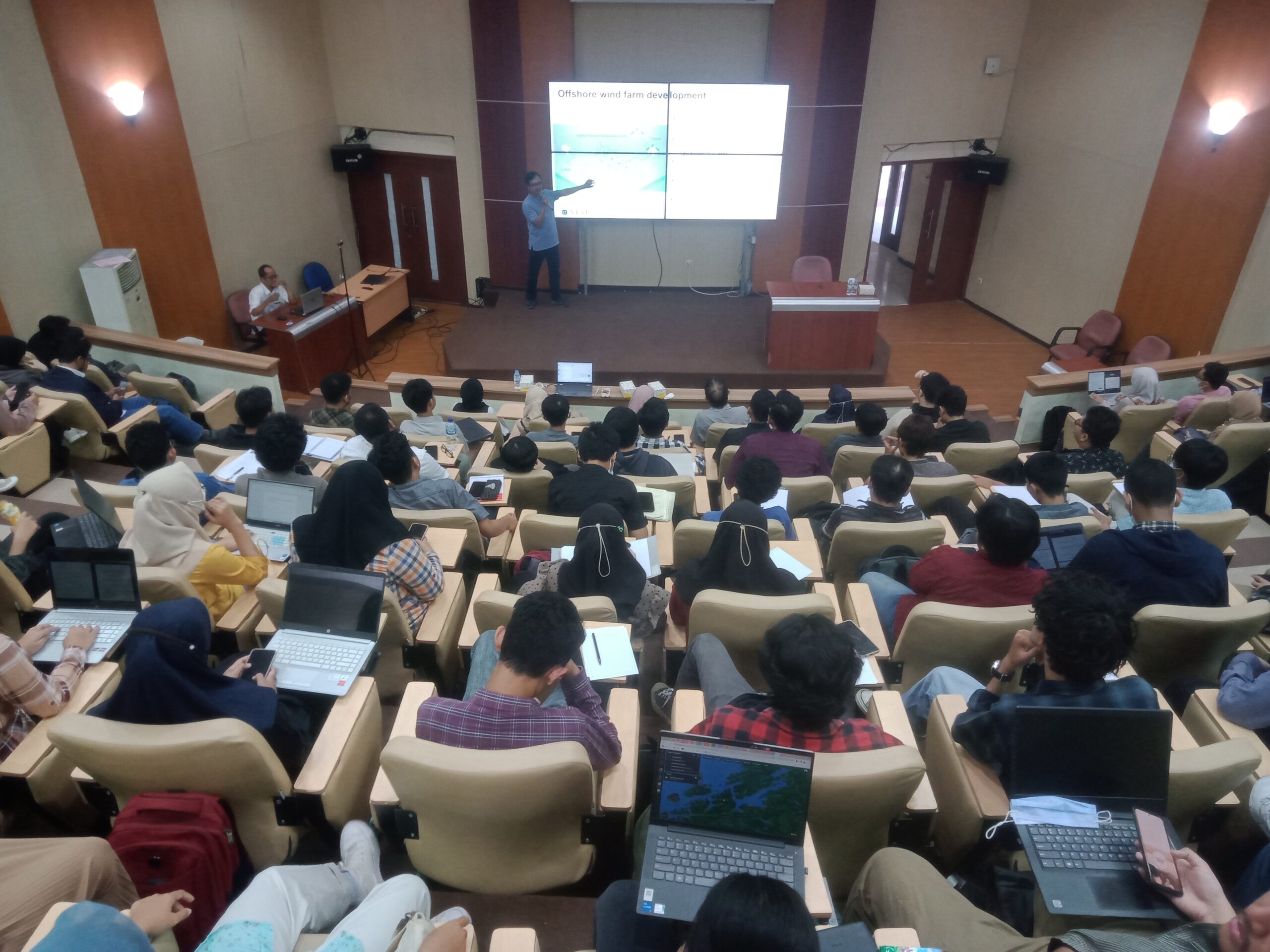 Digital Twins of Autonomous Surface Vessels 3 - Departemen Matematika