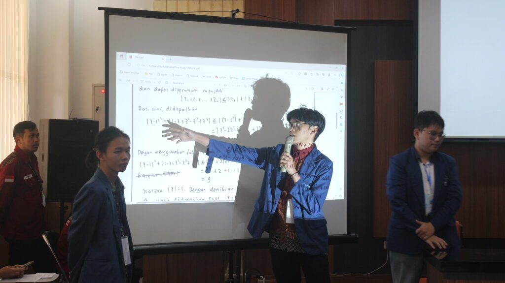 JUARA 3 FUN MATHEMATICS COMPETITION (FMC) 2023 - Departemen Matematika ...