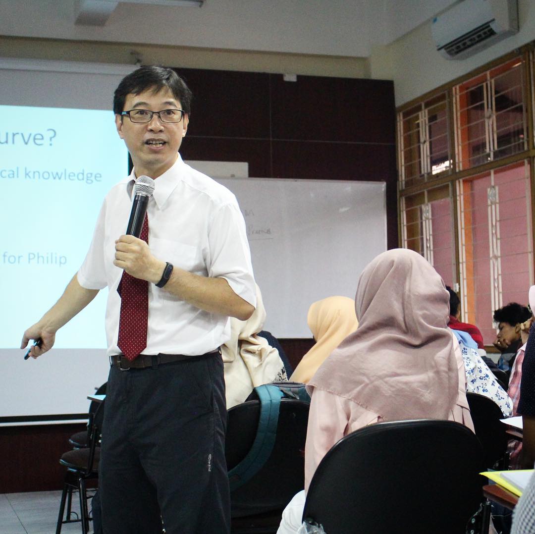 Dosen Kehormatan dan Tamu - Business Management