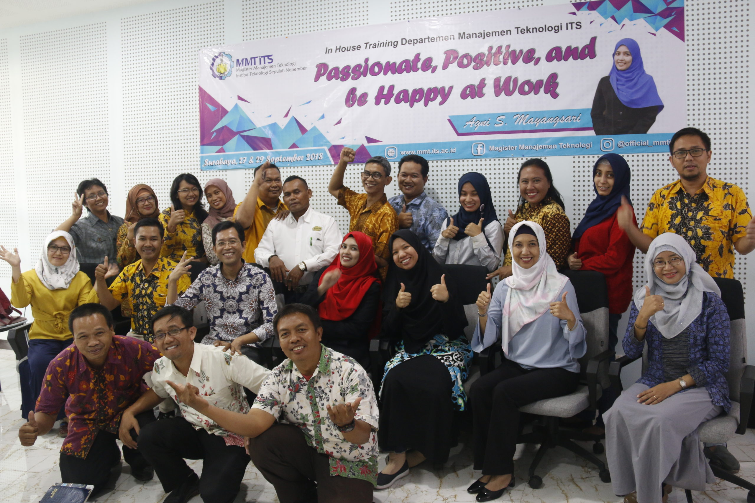 Pelatihan Tendik MMT ITS: Passionate, Positive, and be Happy at Work ...