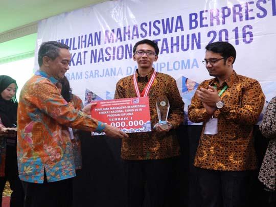 Kegagalan Bawa Zandhika Juarai Mawapres - ITS News