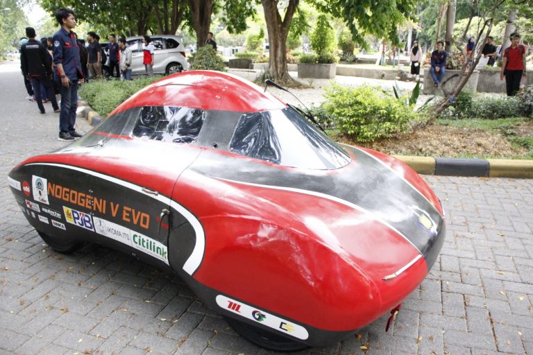 Mobil Hemat Energi ITS Siap Berlaga di KMHE 2018 - ITS News