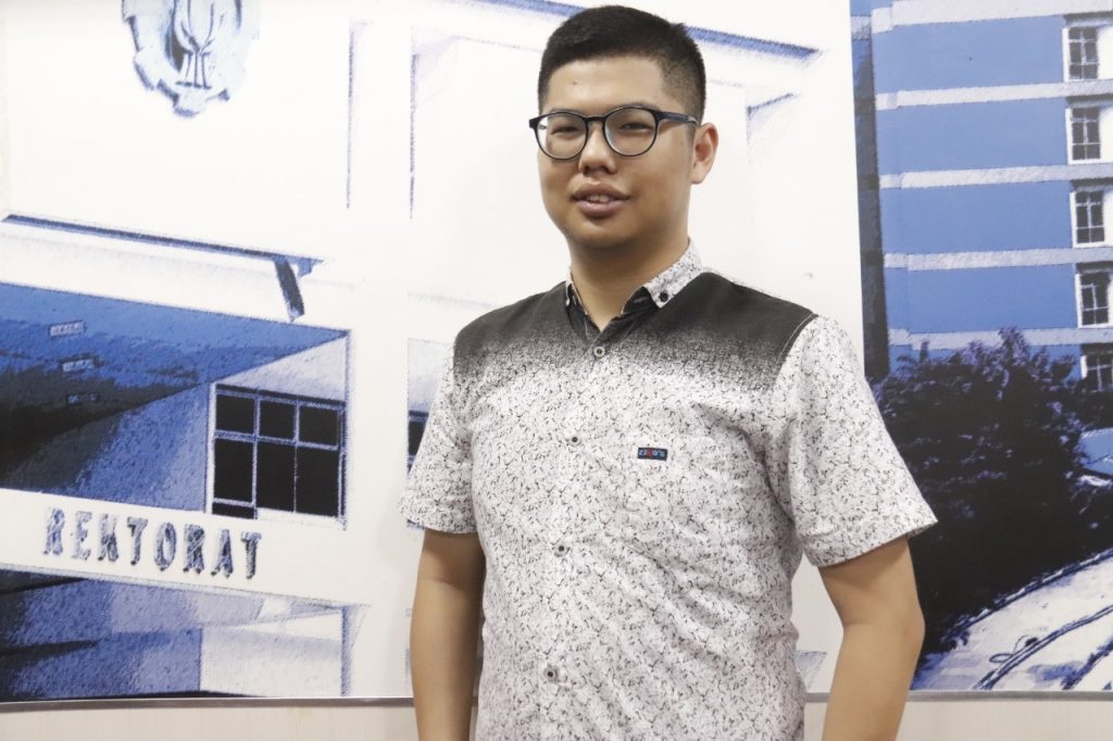 Gilbert Widjojo Jadi Wisudawan Terbaik Its Dengan Ipk 3 96 Its News