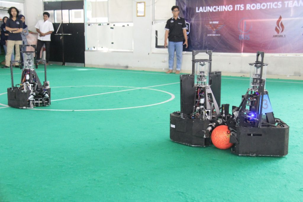 Tim Robot ITS Siap Raih Juara di Ajang Nasional dan Internasional - ITS ...