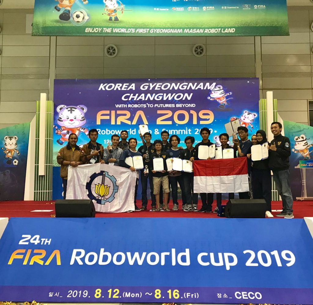 Tim Robot ITS Sukses Raih 14 Penghargaan FIRA di Korea - ITS News