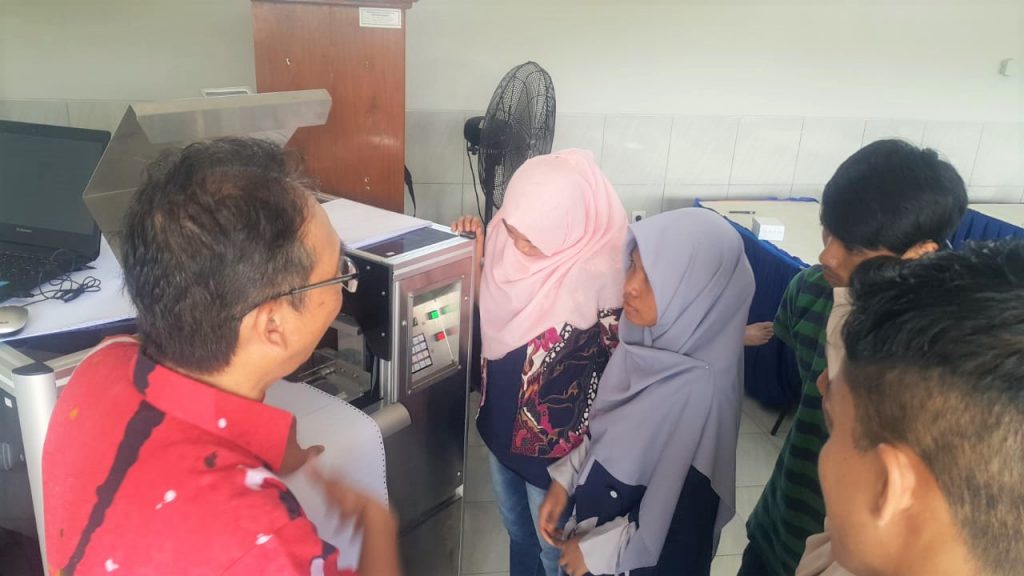 ITS Gandeng IT Telkom Adakan Pelatihan Mesin Cetak Braille - ITS News