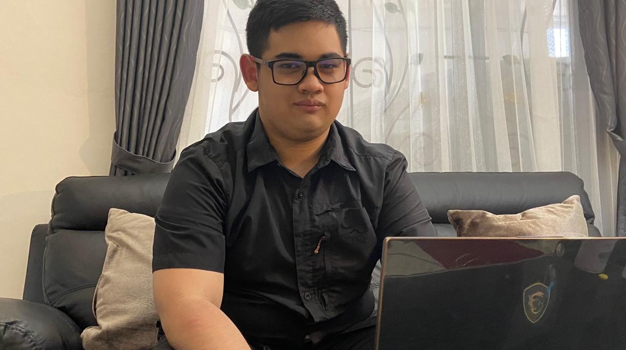 Earns Bachelor’s Degree at 19, Dimas is The Youngest Graduate at the ...