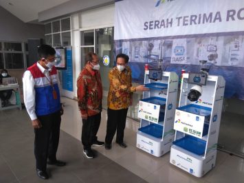 Two RAISA Robot Units Ready for Duty at RSI Surabaya - ITS News