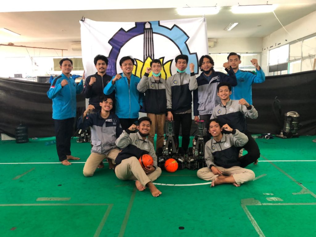 Sepak Terjang IRIS, Tim Robot Kebanggaan ITS - ITS News