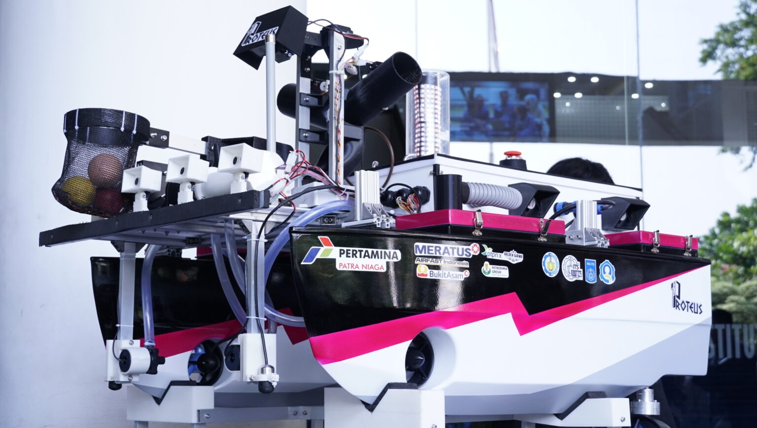 Tampilan kapal Nala Proteus hasil besutan terbaru Tim Barunastra ITS ...