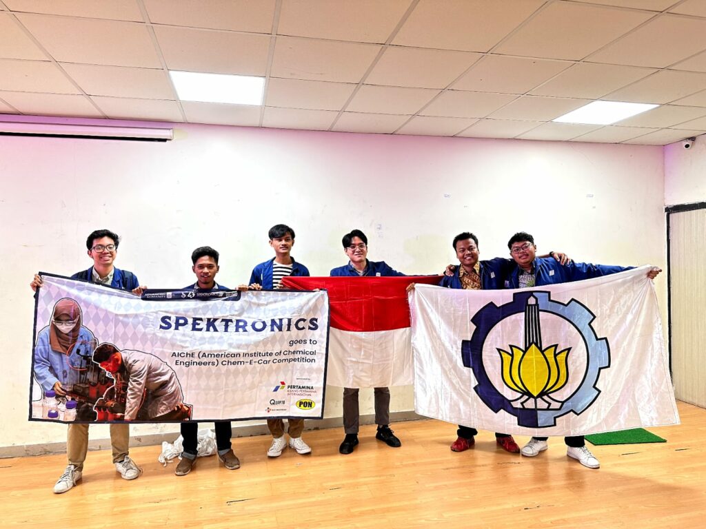 (dari kanan) Bimo Bintang Aulia, Dheas Pinda Prayoga, Bernardus Krisna Brata, Wiji Dharma ...