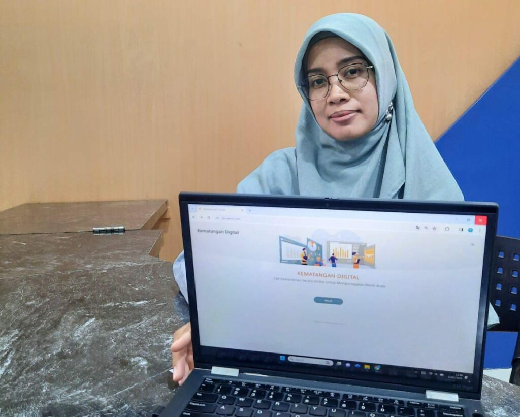 Tingkatkan Daya Saing Digital, Sistem Informasi ITS Luluskan Doktor Pertama - ITS News