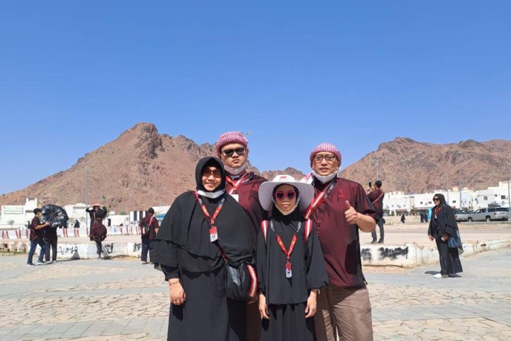 Kompak, Pasutri Dikukuhkan Profesor Bersama di ITS - ITS News