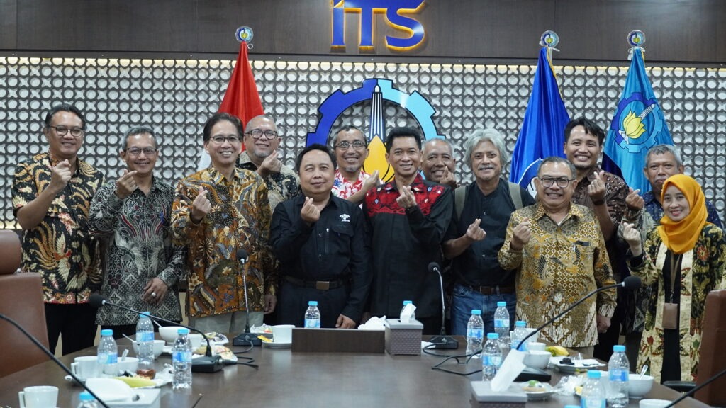 Momentum Bulan Syawal, ITS Perkuat Silaturahmi dengan PENS dan PPNS ...