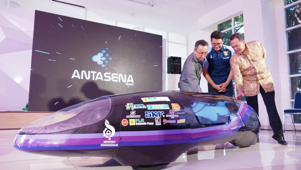 Luncurkan Mobil Terbaru, Antasena ITS Optimistis Juarai SEM 2024 - ITS News