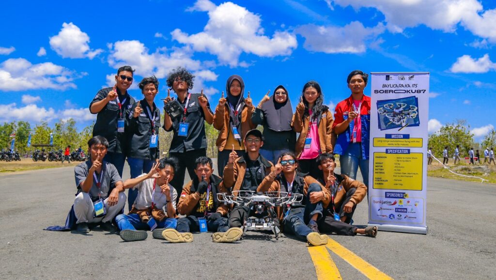 Robot Terbang Bayucaraka ITS Sukses Borong Juara di KRTI 2024 - ITS News