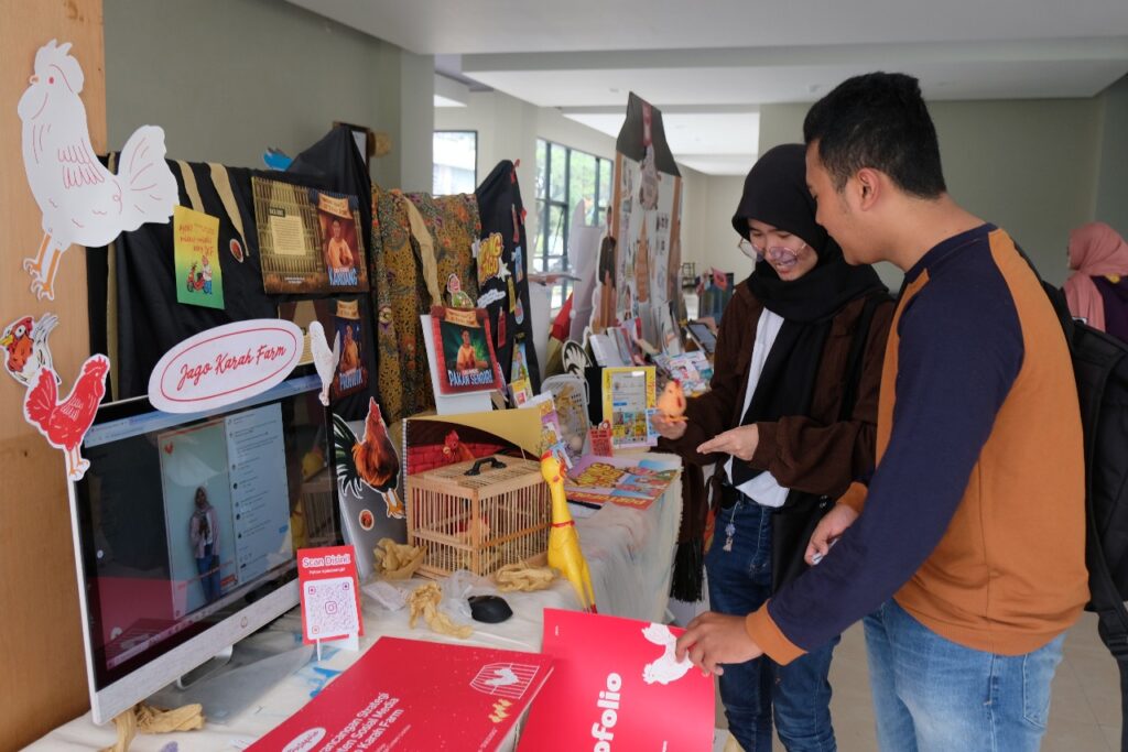 DKV ITS Angkat Isu Sosial Budaya lewat Pameran - ITS News