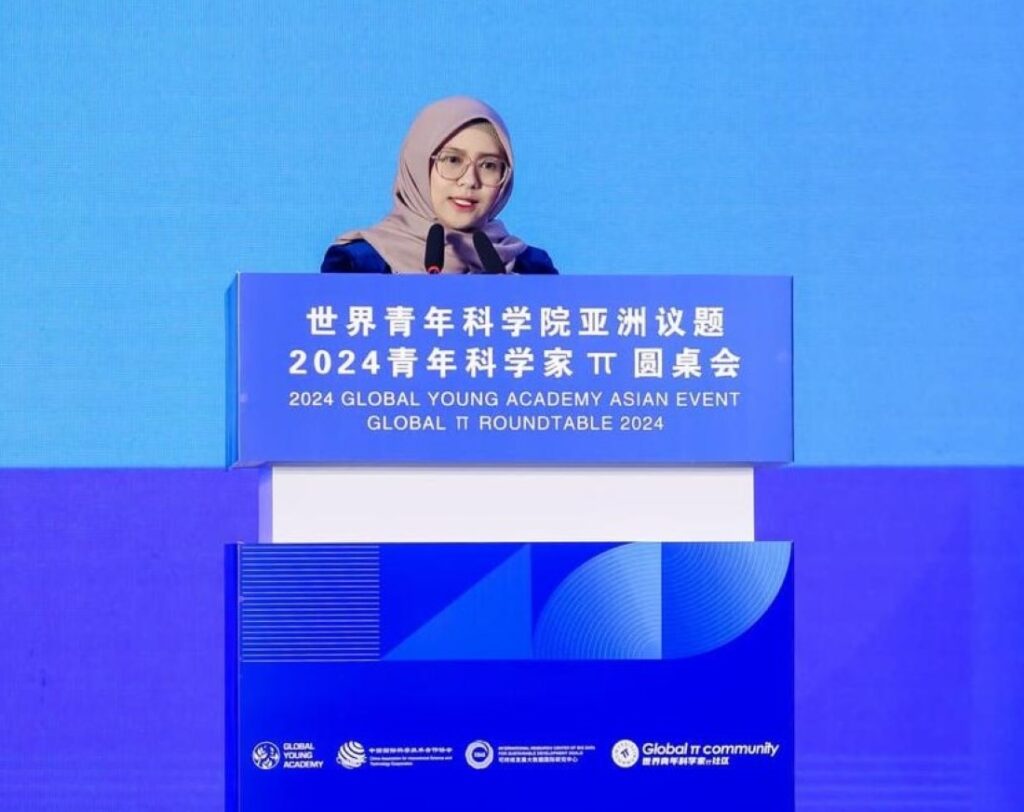 Dorong Peran Perempuan dalam Sains, Dosen ITS Raih Penghargaan ...