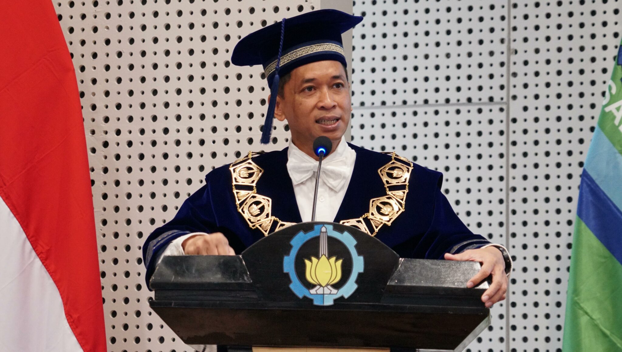 Dorong Riset Unggulan, ITS Kukuhkan Enam Profesor Baru - ITS News