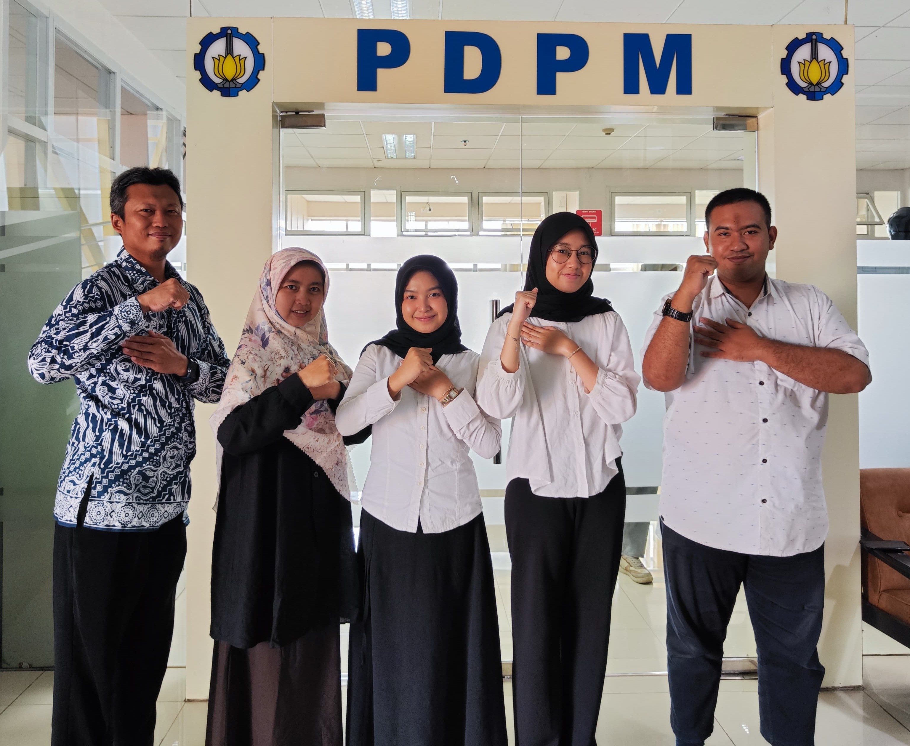 Presentasi Mahasiswa Magang Departemen Statistika Bisnis FV ITS di Pusdi PDPM - Pusat Studi ...