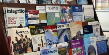 SERIAL COLLECTION - Perpustakaan