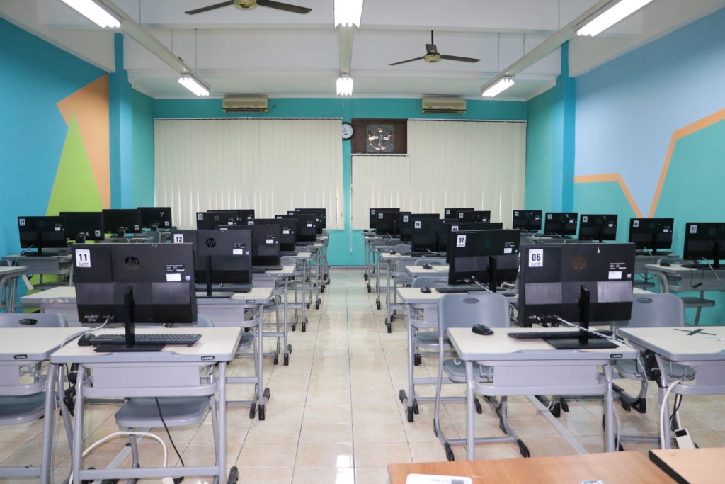 Laboratorium Komputer - Departemen Statistika Bisnis