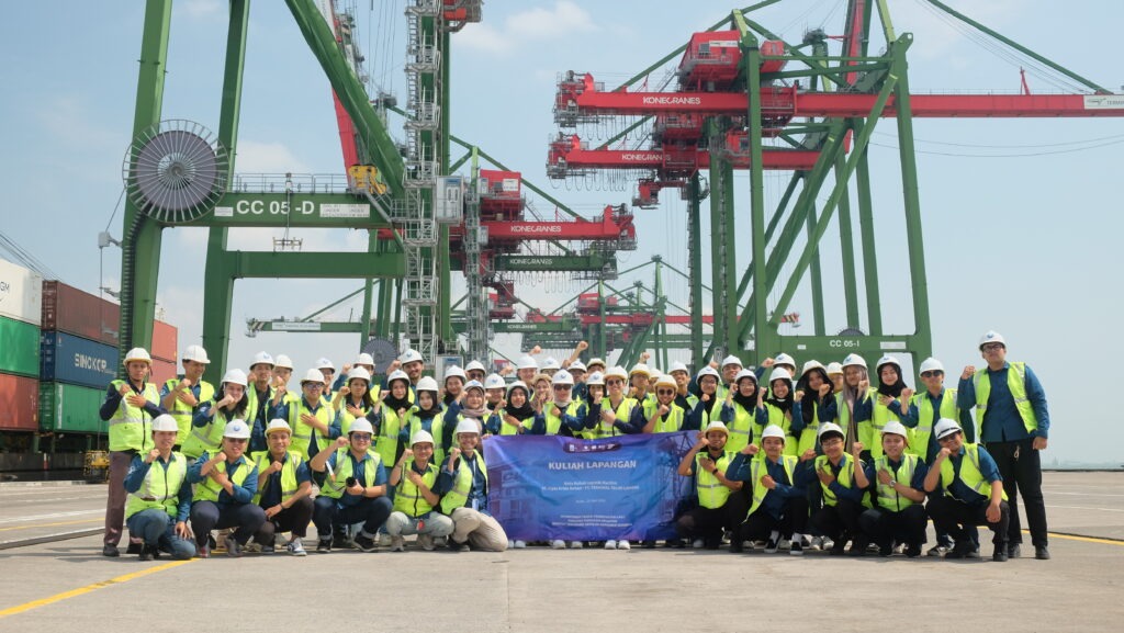 Kuliah Lapangan Logistik Maritim: Menyibak Dinamika Industri dari Dekat ...