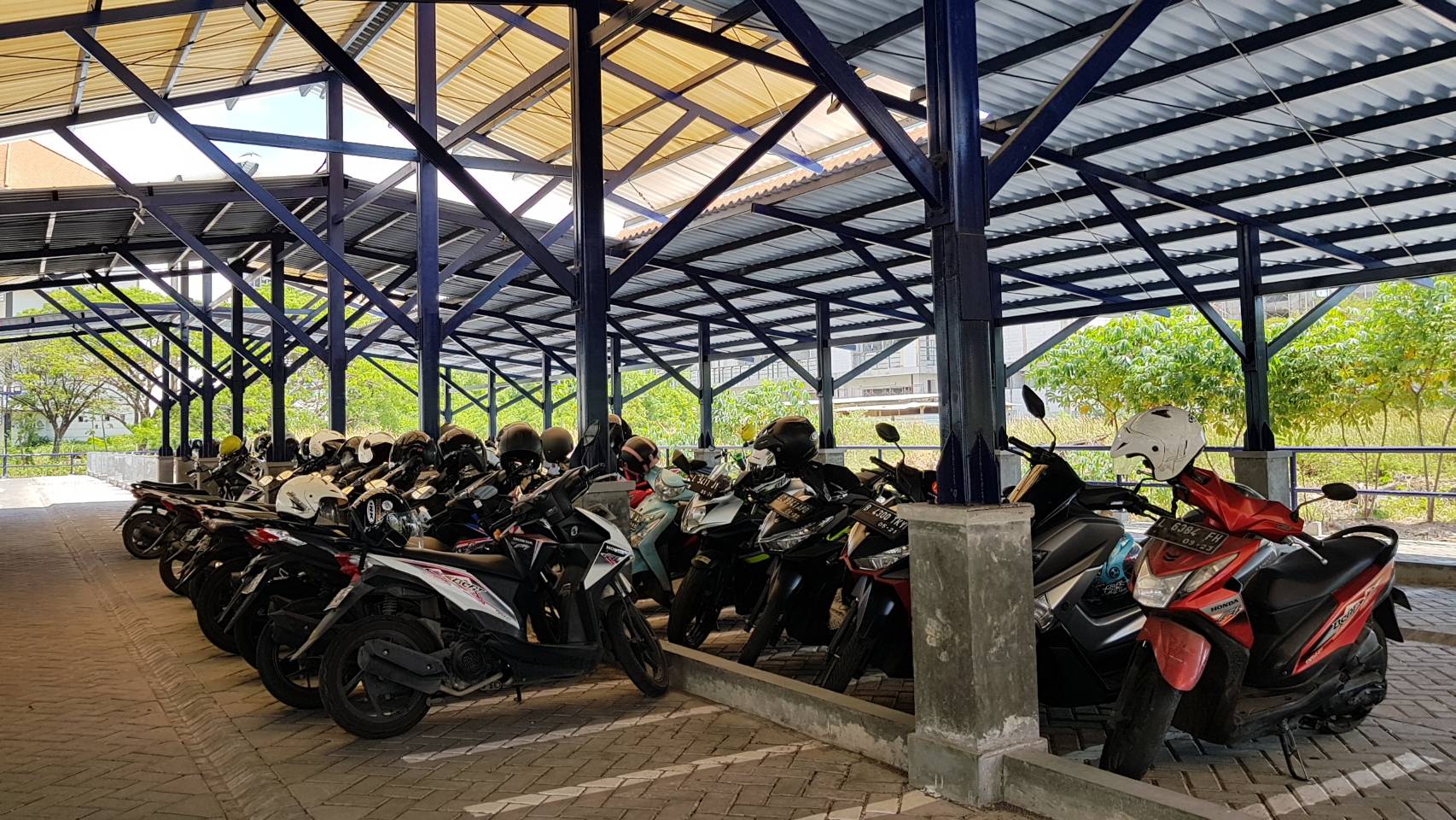 Foto Teknologi Parkir Motor Vertikal Di Jakarta Plat - vrogue.co