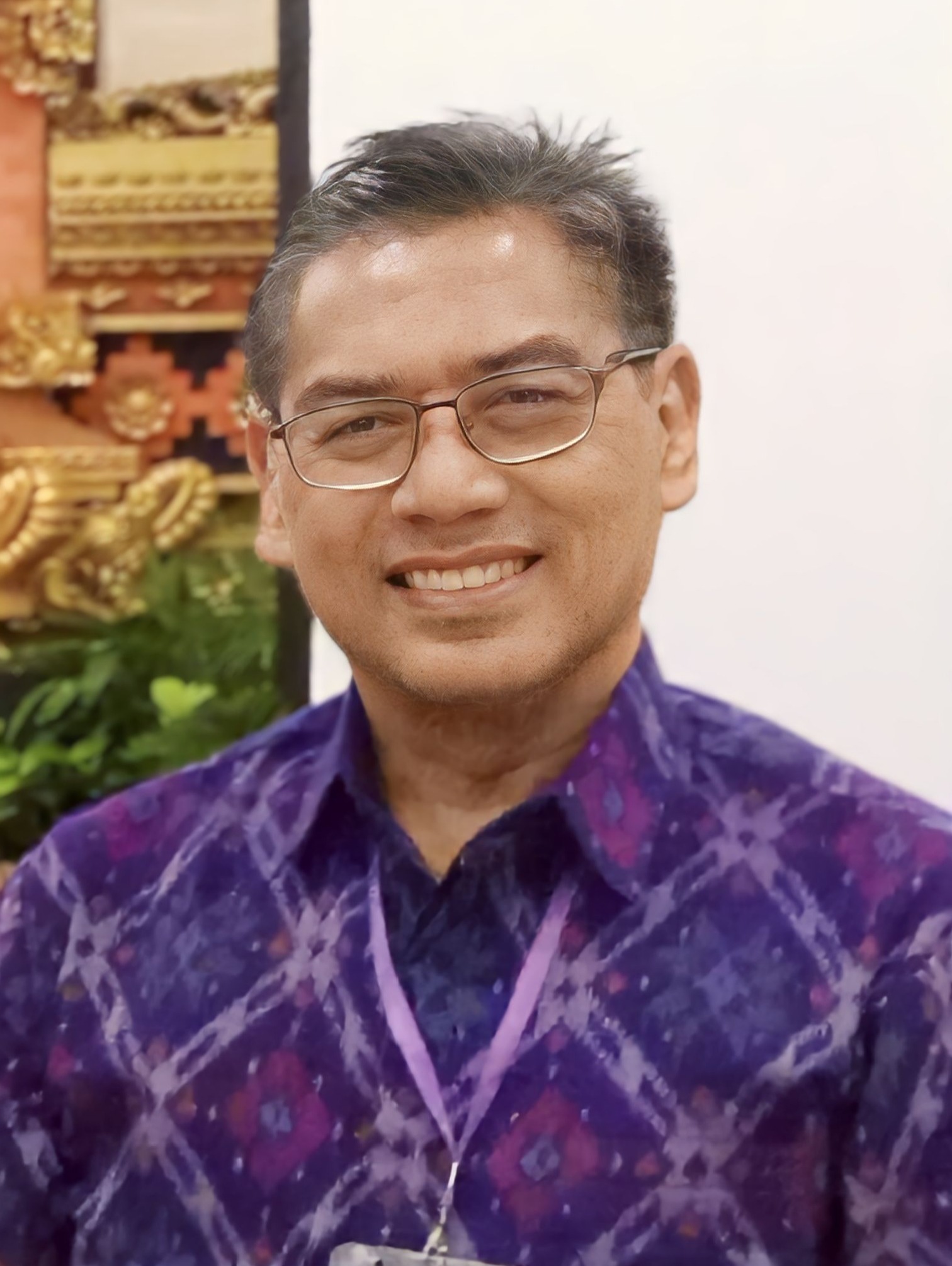 Profil Bambang Setiawan - Departemen Sistem Informasi