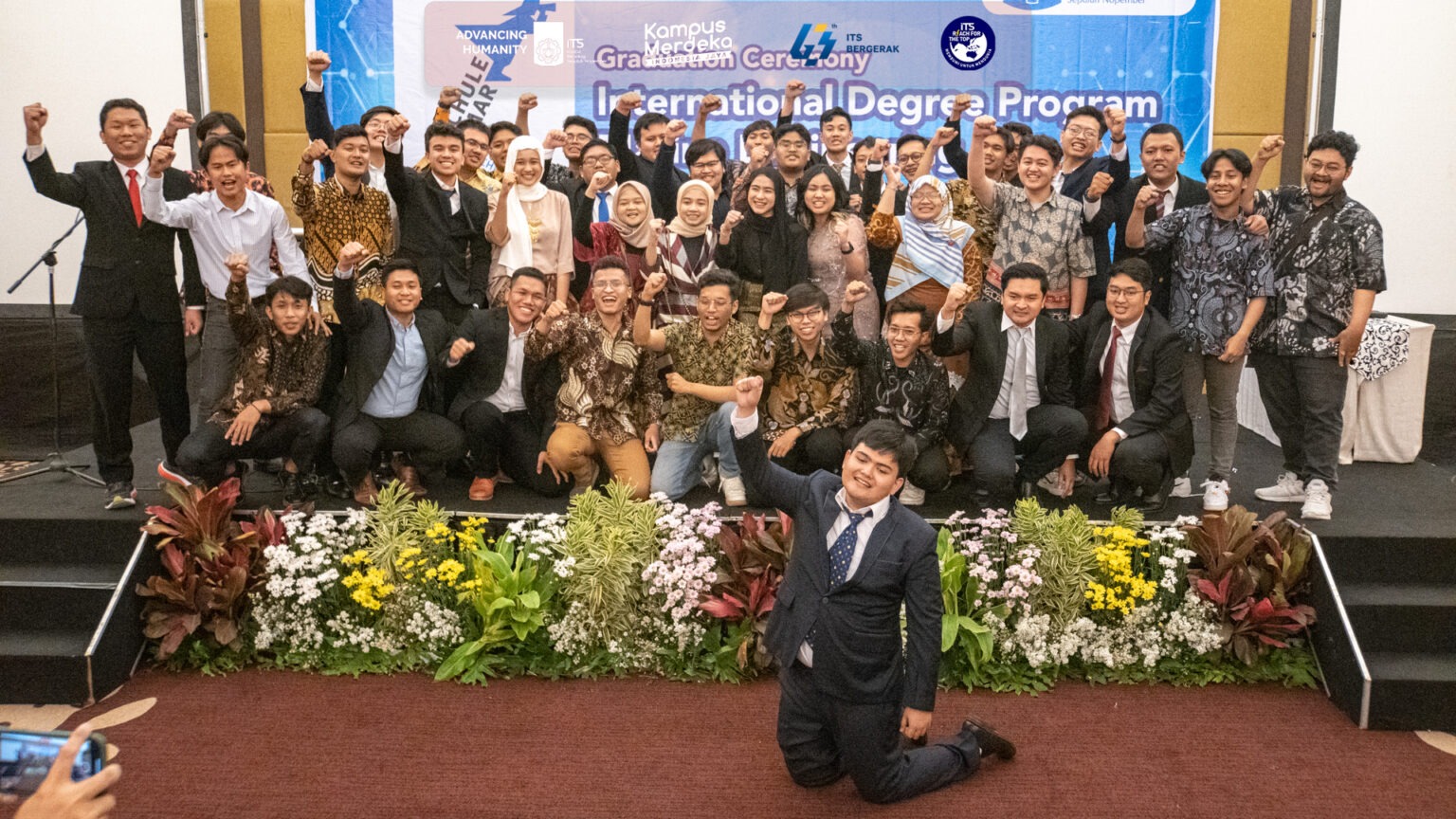 Program Double Degree Pendidikan Sarjana S1 - Departemen Teknik Sistem ...