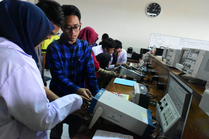 [25 Mei 2018] Pelatihan Asisten Praktikum Laboratorium - Departemen ...