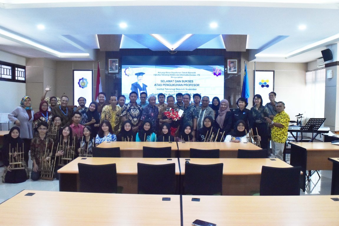 [22 September 2023] Tasyakuran Pengukuhan Prof Tri Arief Sardjono, S.T ...