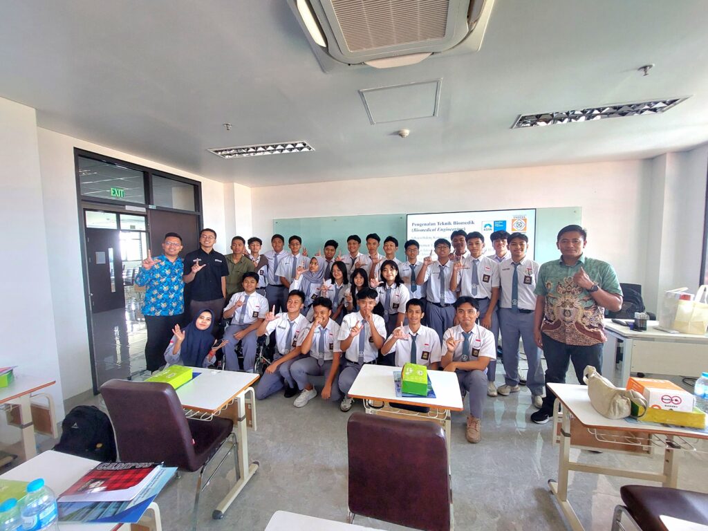 [13 November 2024] Kunjungan SMA Lab School Cirendeu Jakarta ...