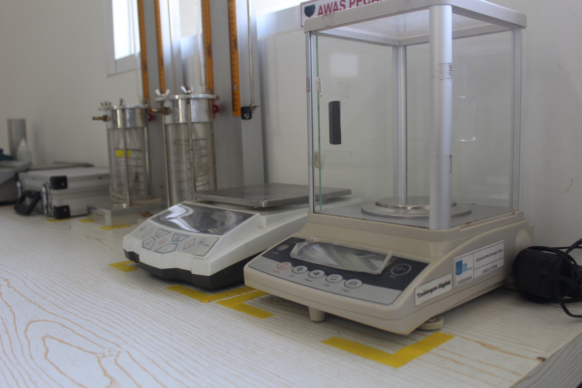 Laboratorium - Departemen Teknik Geofisika