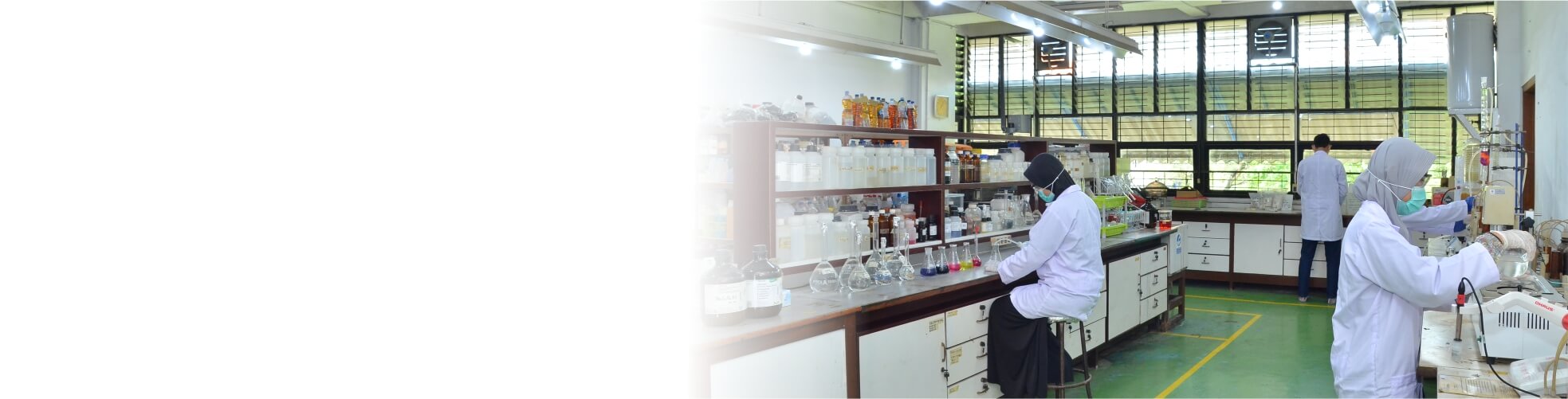 Laboratorium Kimia Fisika dan Mikrobiologi Industri - Departemen Teknik ...