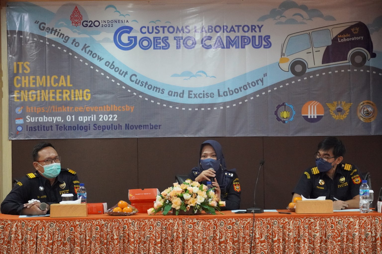 Customs Laboratory Goes to Campus “Getting to Know about Customs and ...