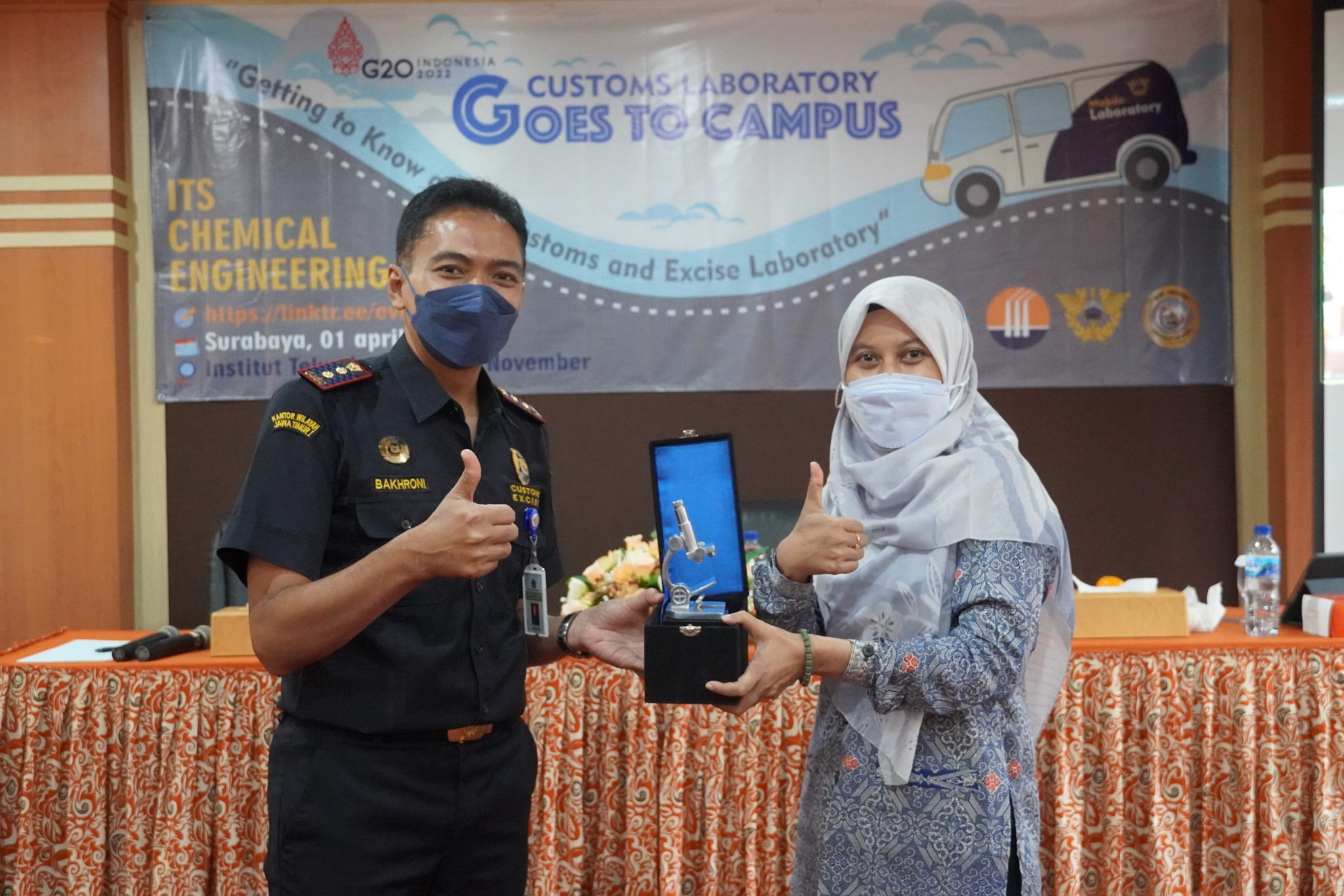 Customs Laboratory Goes to Campus “Getting to Know about Customs and ...