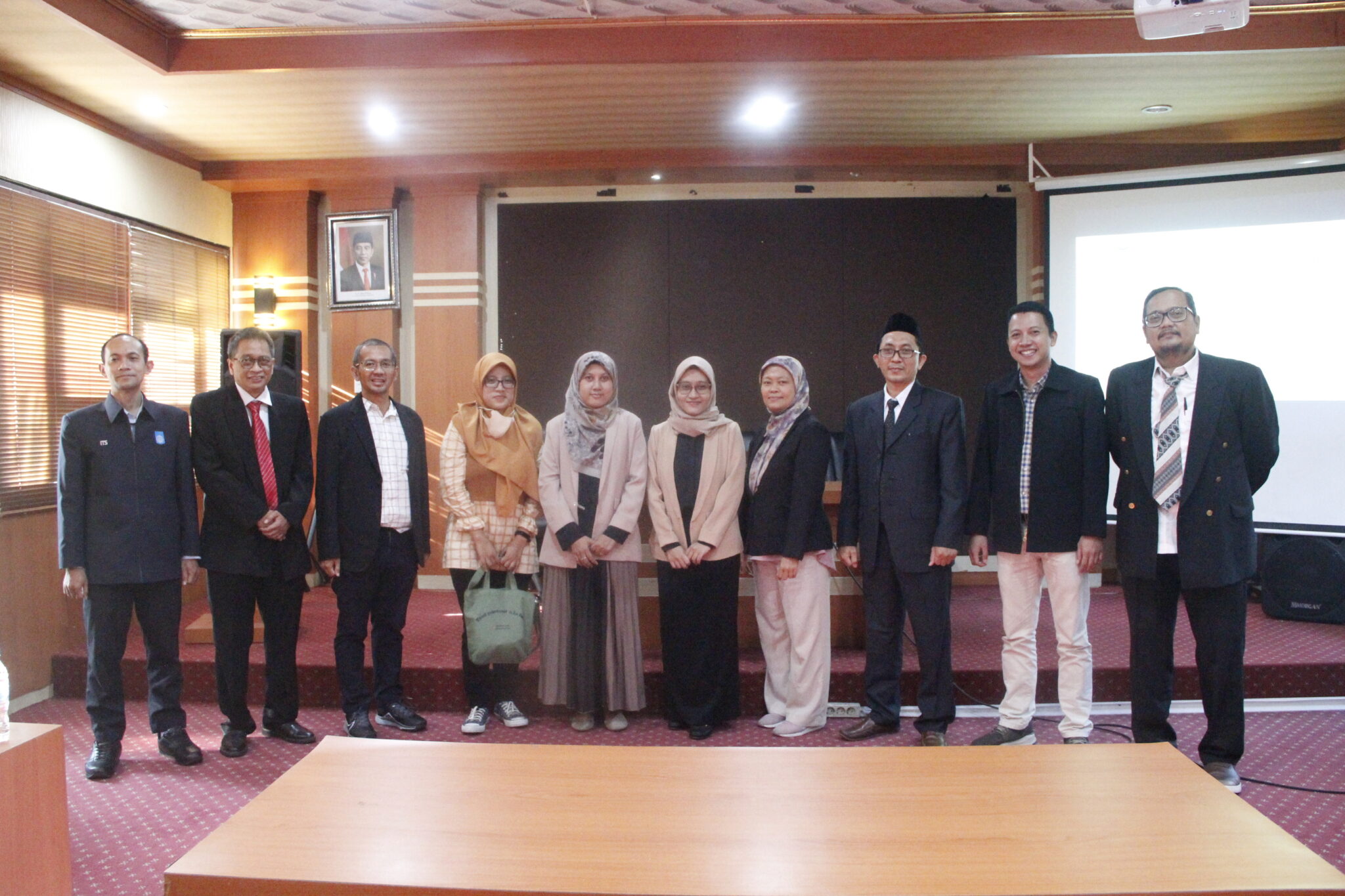 Ujian Tertutup dan Yudisium Mahasiswa Program Doktor S3: 7 - 13 ...