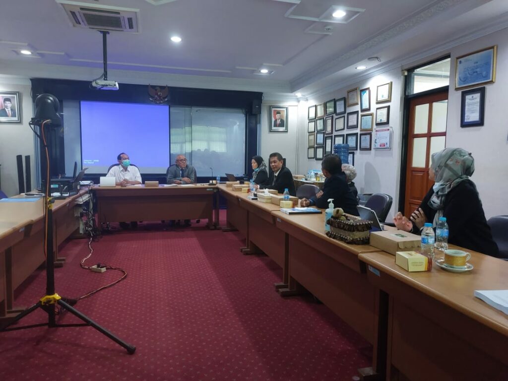 Ujian Tertutup dan Yudisium Mahasiswa Program Doktor S3: 7 - 13 ...